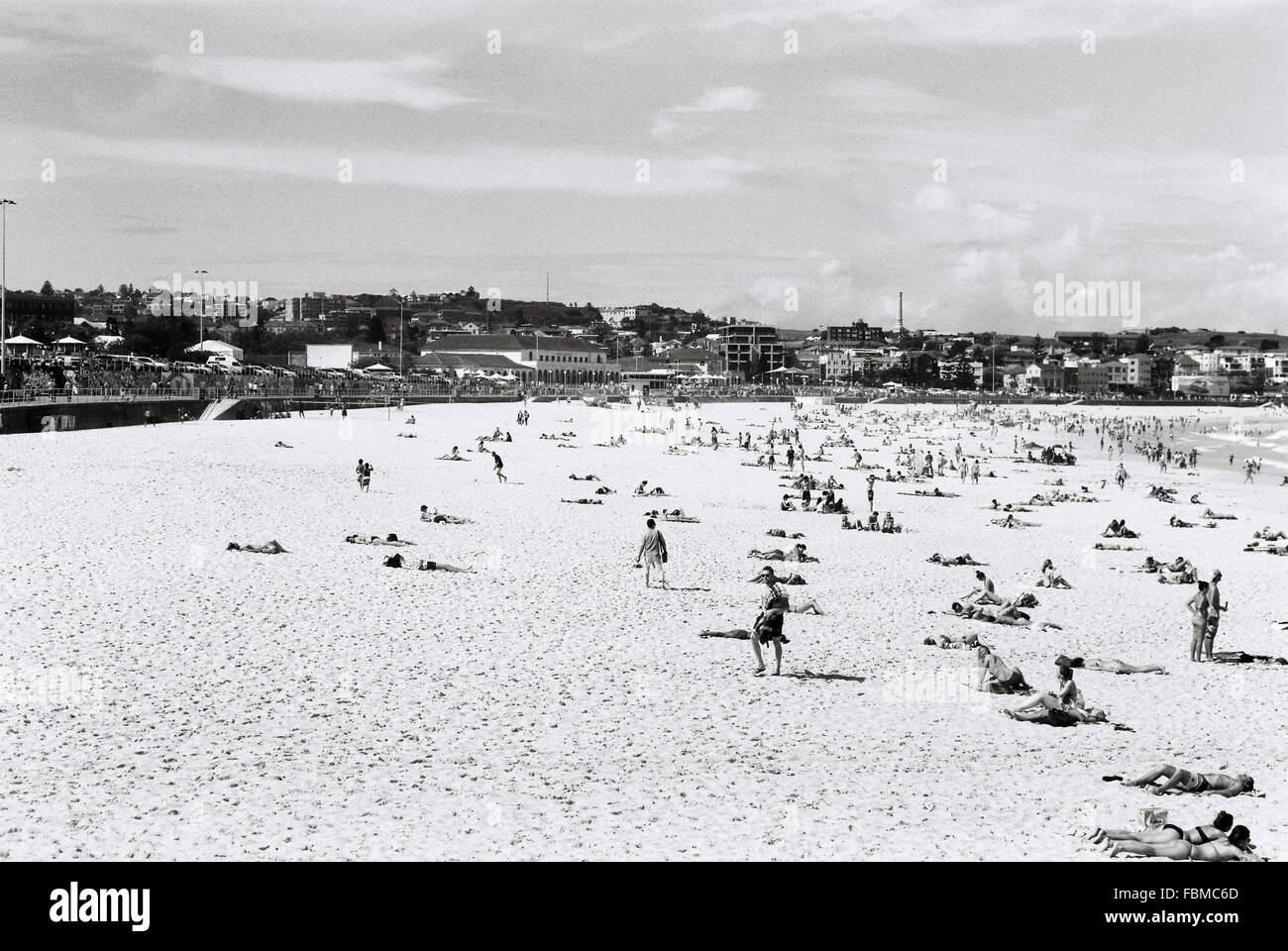Sunbathing on beach hi-res stock photography and images - Alamy