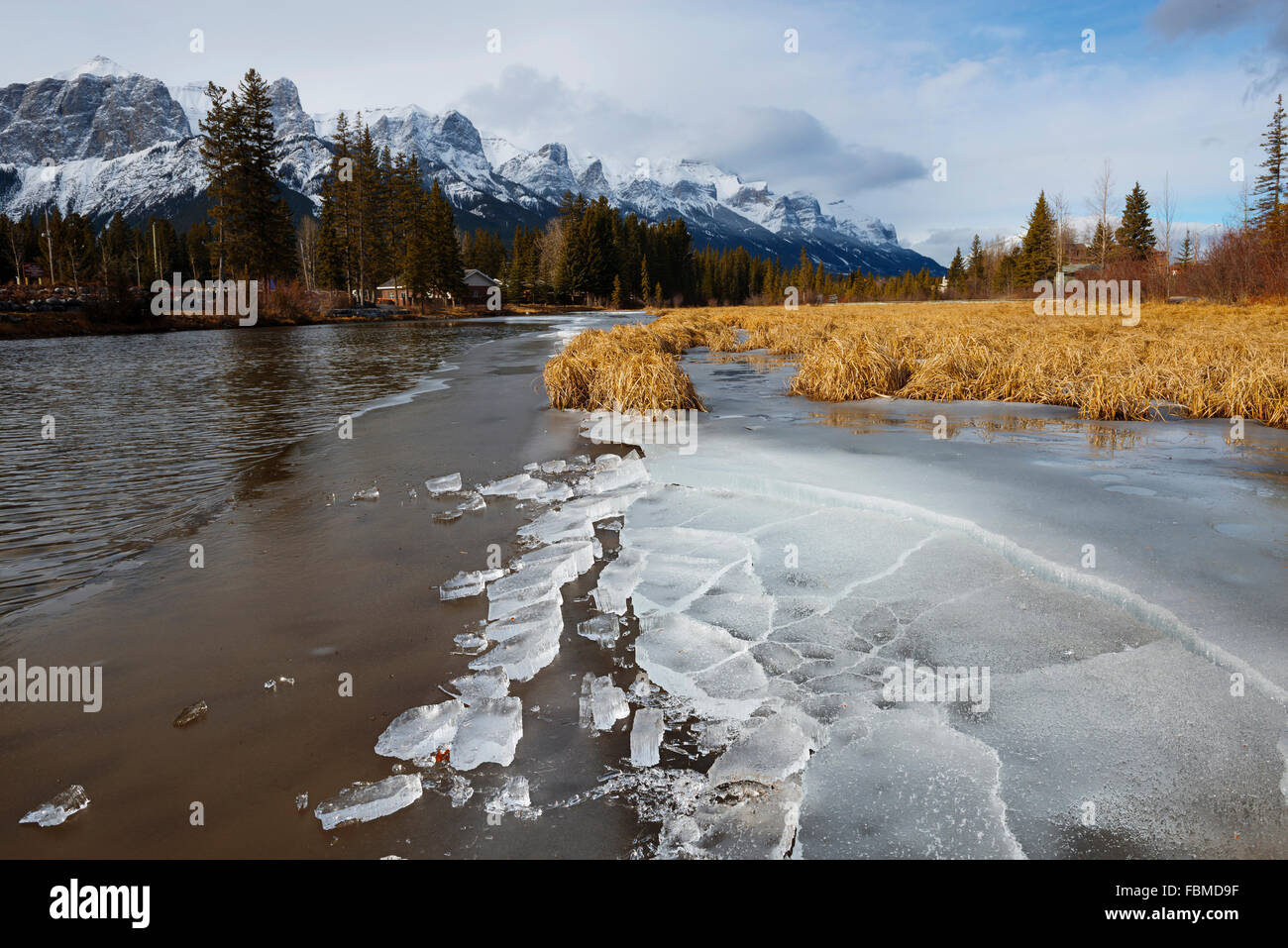 Canmore alberta hi-res stock photography and images - Alamy