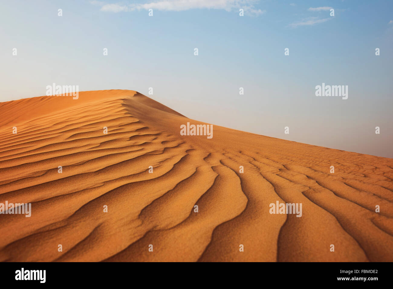 Sand dune, Dubai, United Arab Emirates Stock Photo - Alamy