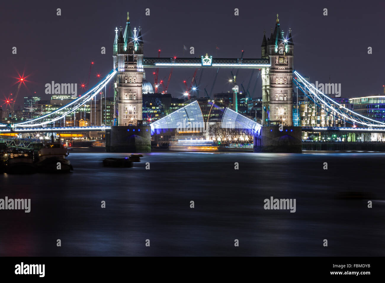 Tower bridge raised london england hi-res stock photography and images ...