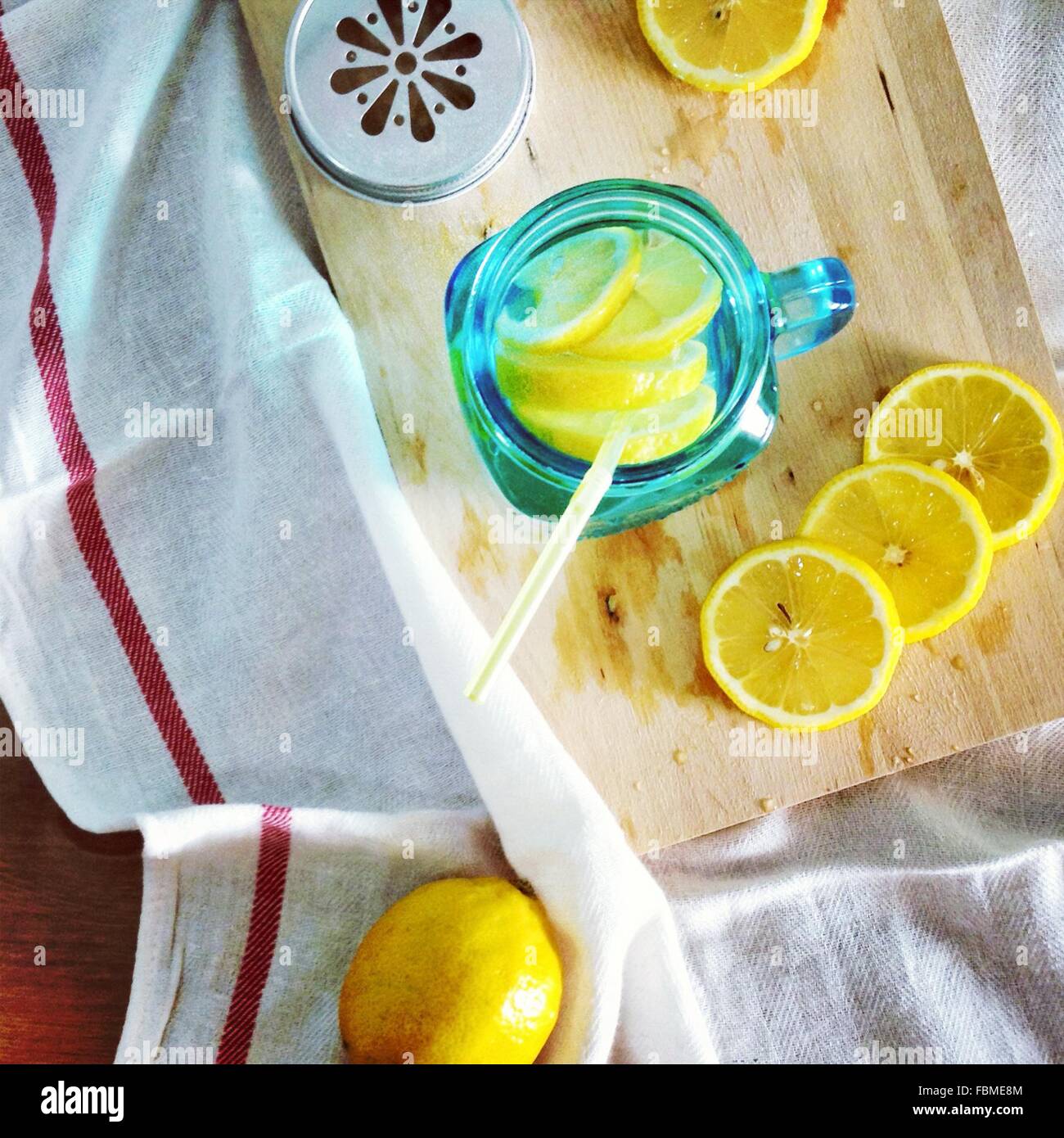 lemon infused water Stock Photo - Alamy