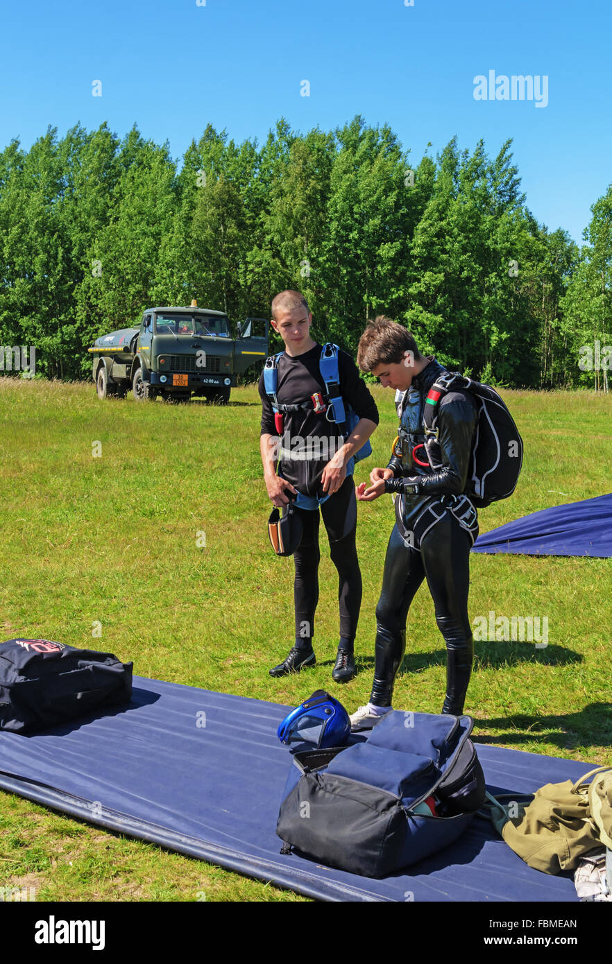 Team jumping test hi-res stock photography and images - Alamy