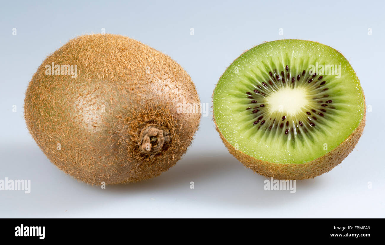 Kiwi_fruit hi-res stock photography and images - Alamy