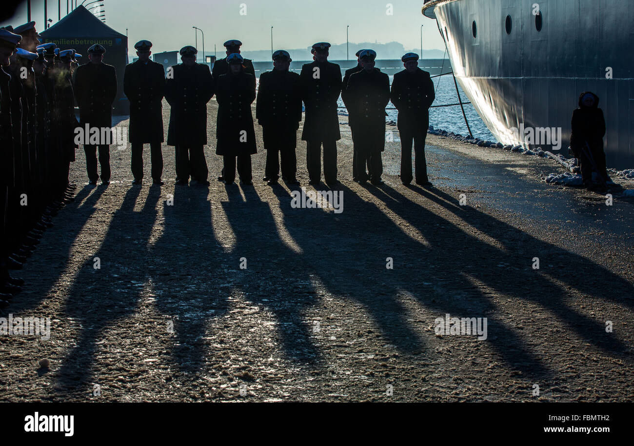 Denmark naval mine hi-res stock photography and images - Alamy