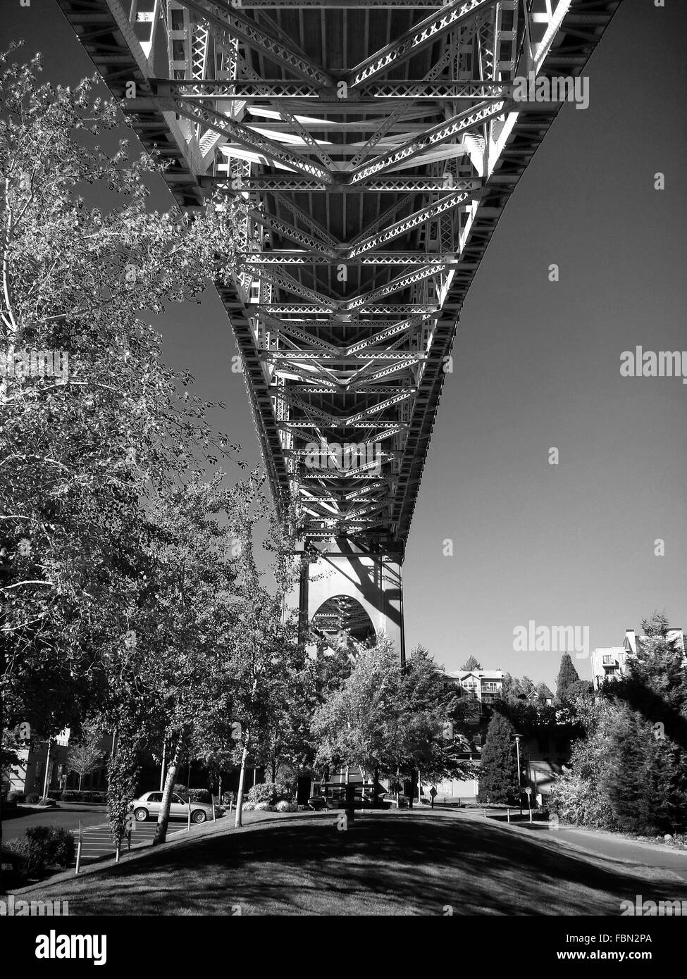 Bridge over street architecture hi-res stock photography and images - Alamy