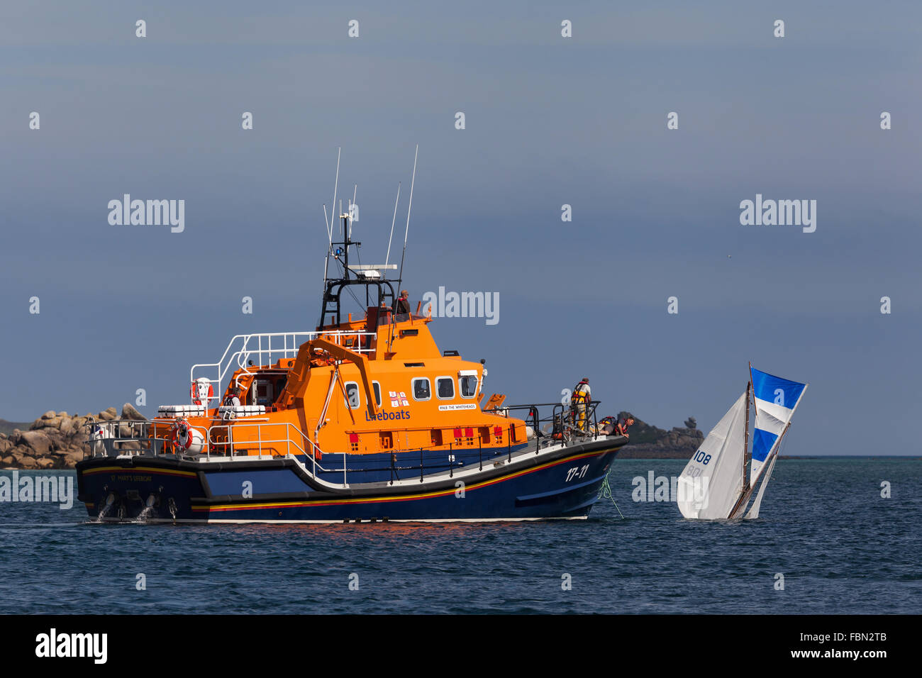 RNLI lifeboat rescue Stock Photo - Alamy