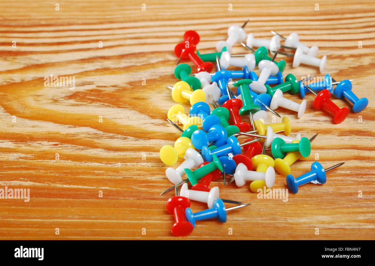 Colored pins on board hi-res stock photography and images - Alamy