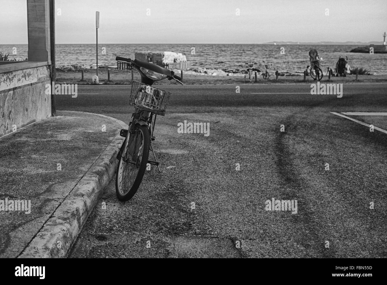Side bike hi-res stock photography and images - Alamy