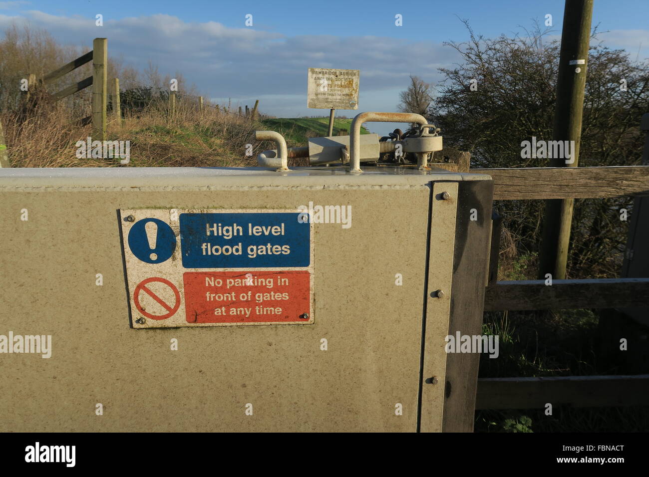 Floodgates hi-res stock photography and images - Alamy