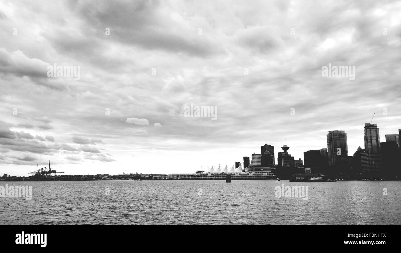 Waterfront district hi-res stock photography and images - Alamy