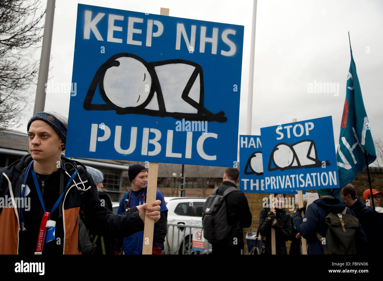 Homerton hospital, Hackney, London. Junior doctors on strike for 24 ...
