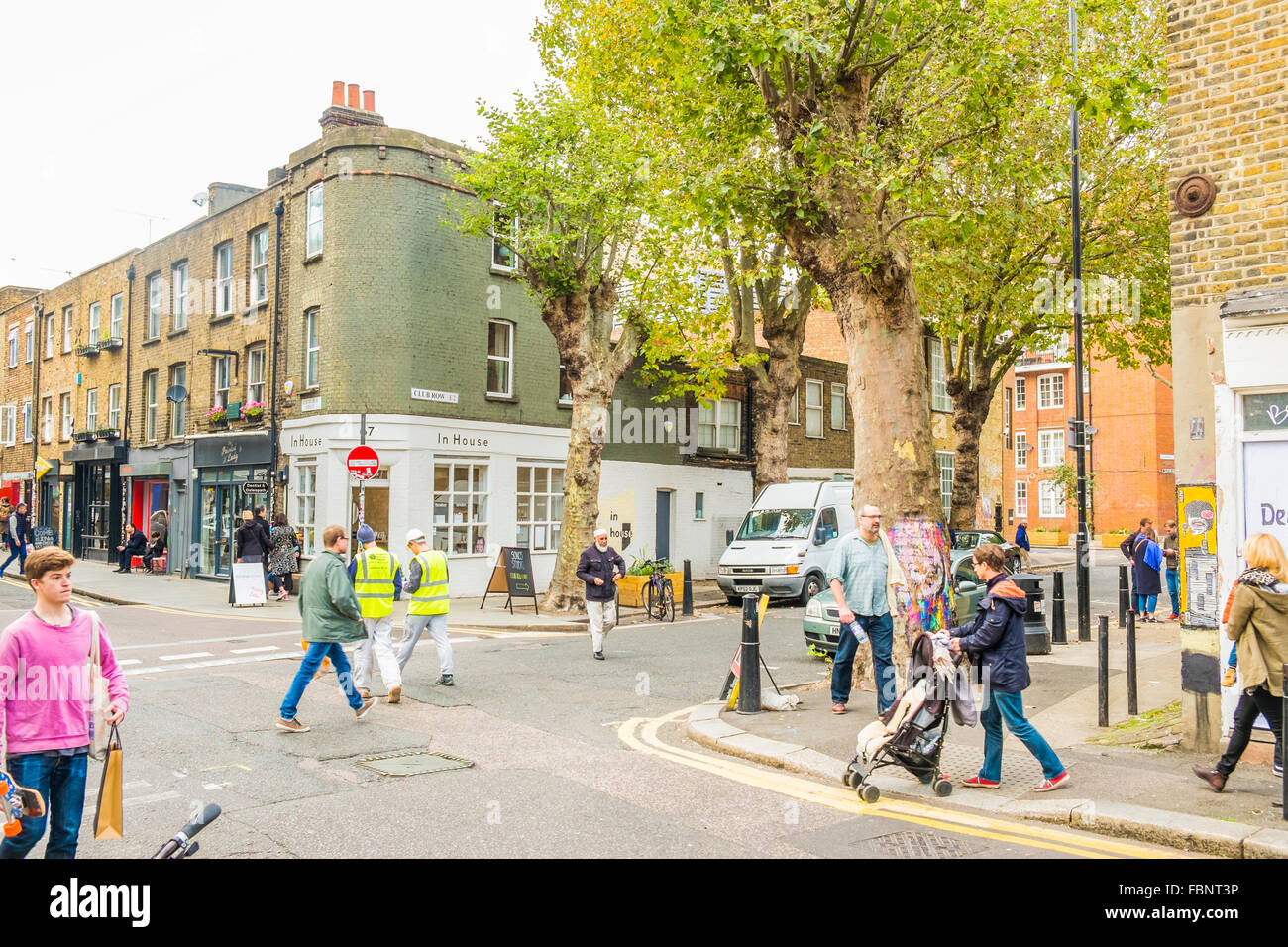 street scene crossroads redchurch street and club row, shoreditch ...