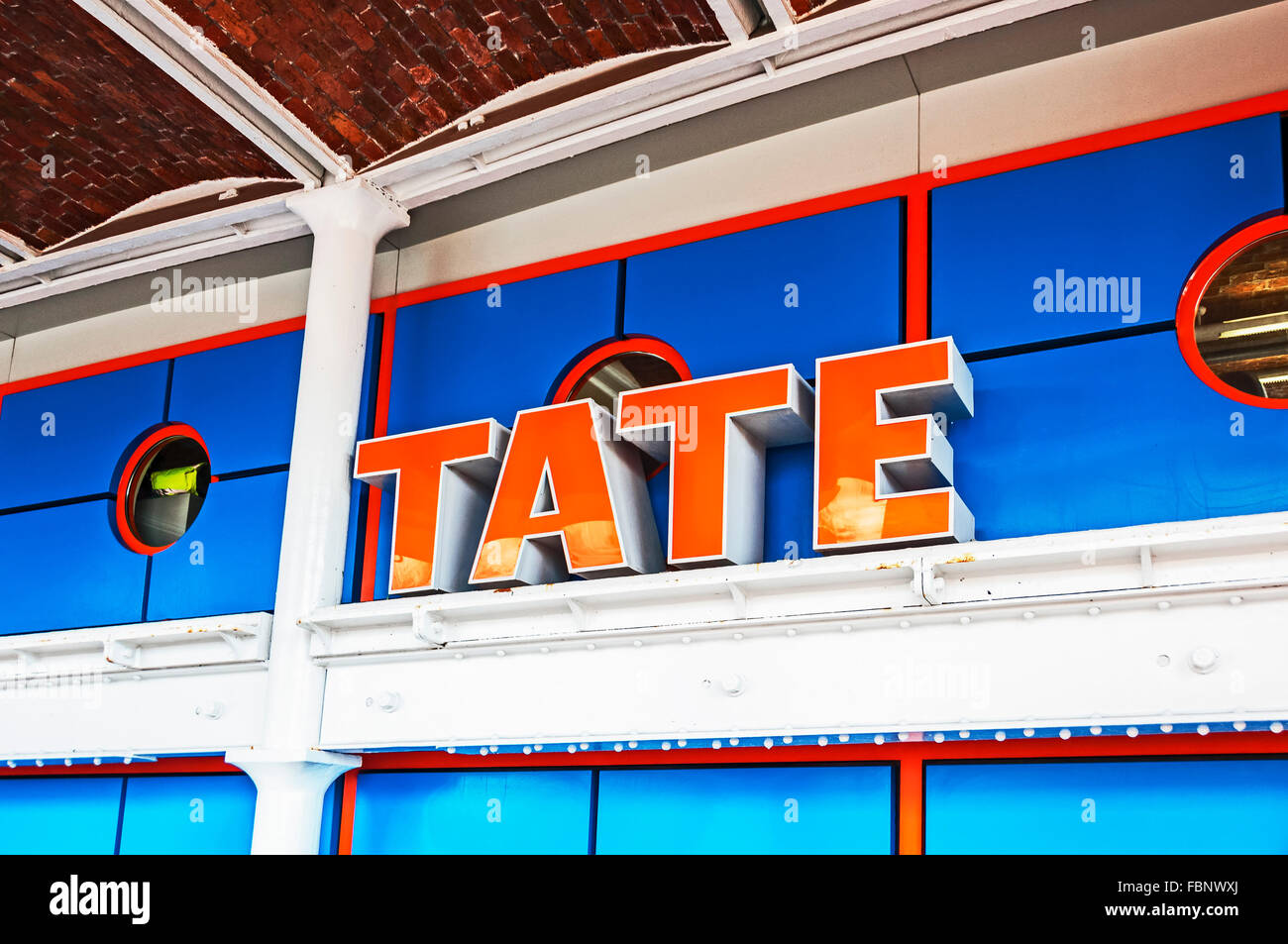 Tate liverpool albert dock hi-res stock photography and images - Alamy