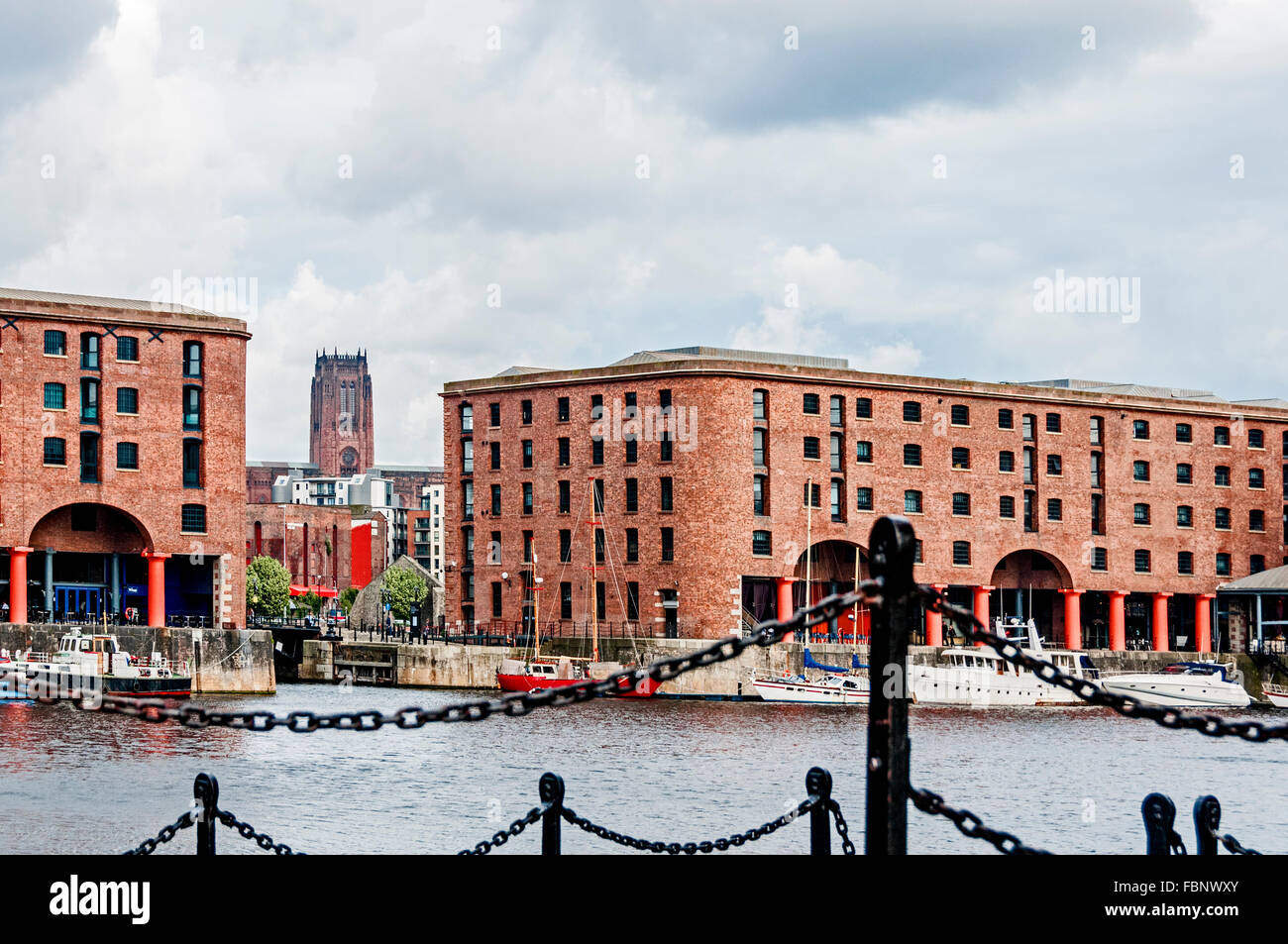 Albert Dock, Liverpool harbor Stock Photo - Alamy