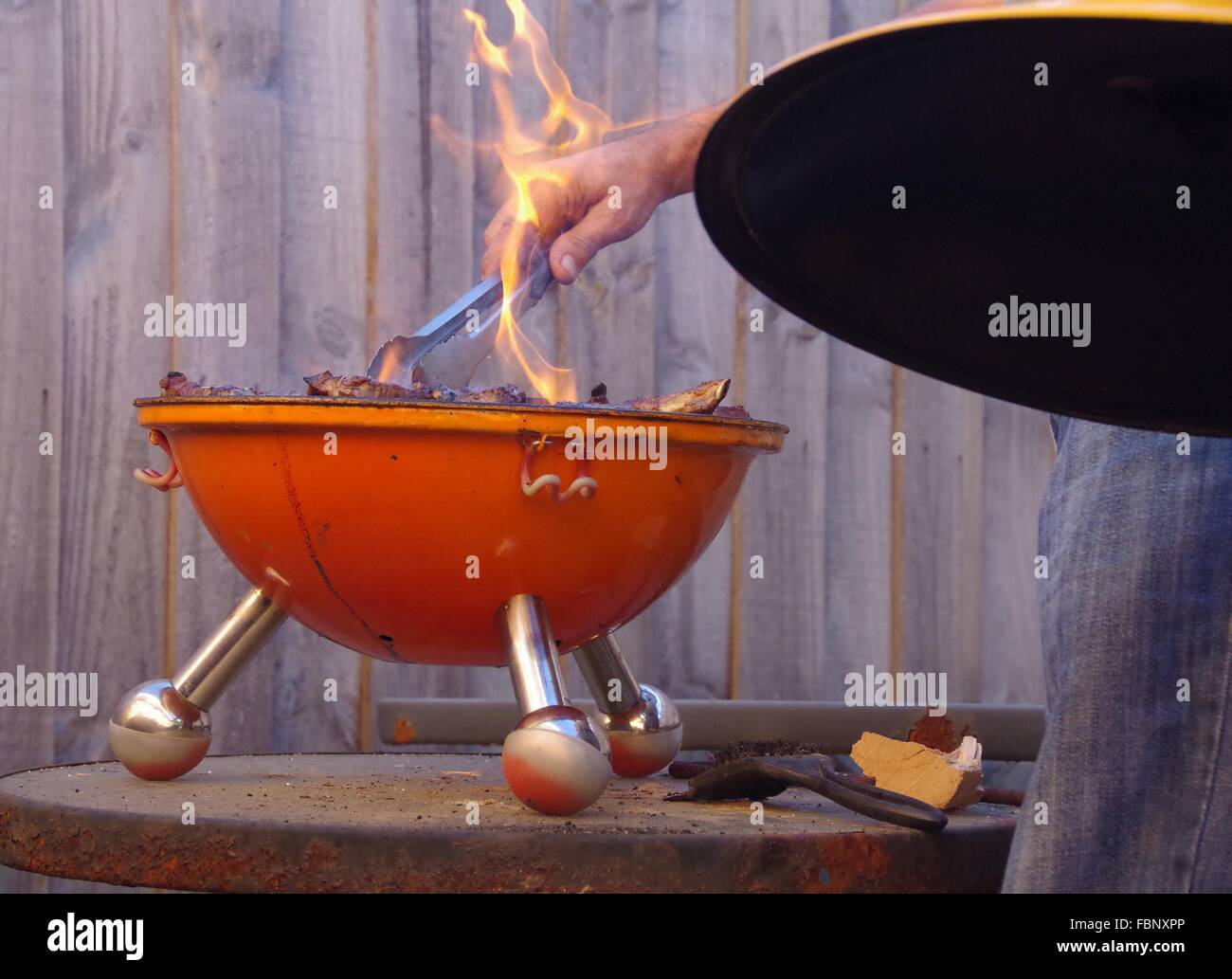 Flames barbecue hi-res stock photography and images - Alamy