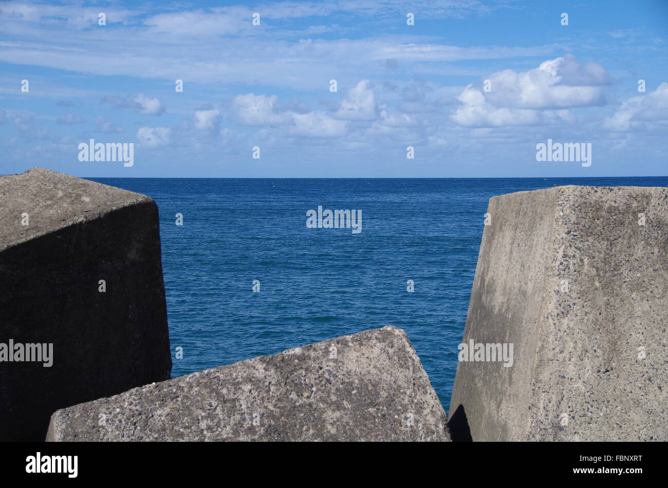 Concrete sea groyne hi-res stock photography and images - Alamy