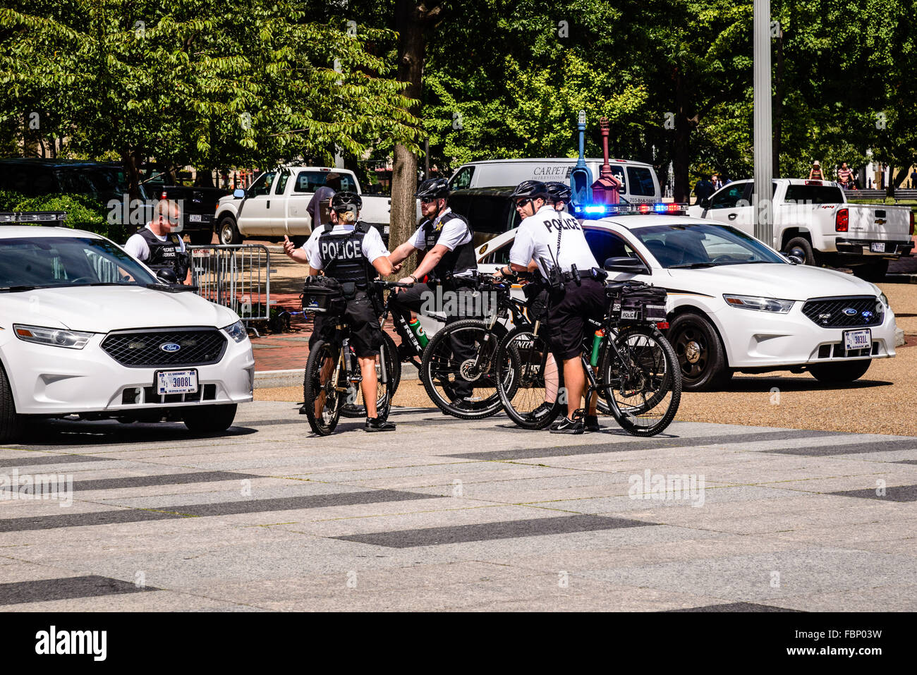 Us secret service police car hi-res stock photography and images - Alamy