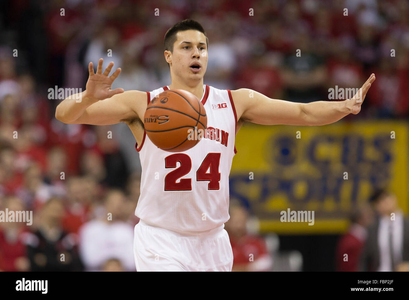 Madison, WI, USA. 17th Jan, 2016. Wisconsin Badgers guard Bronson ...
