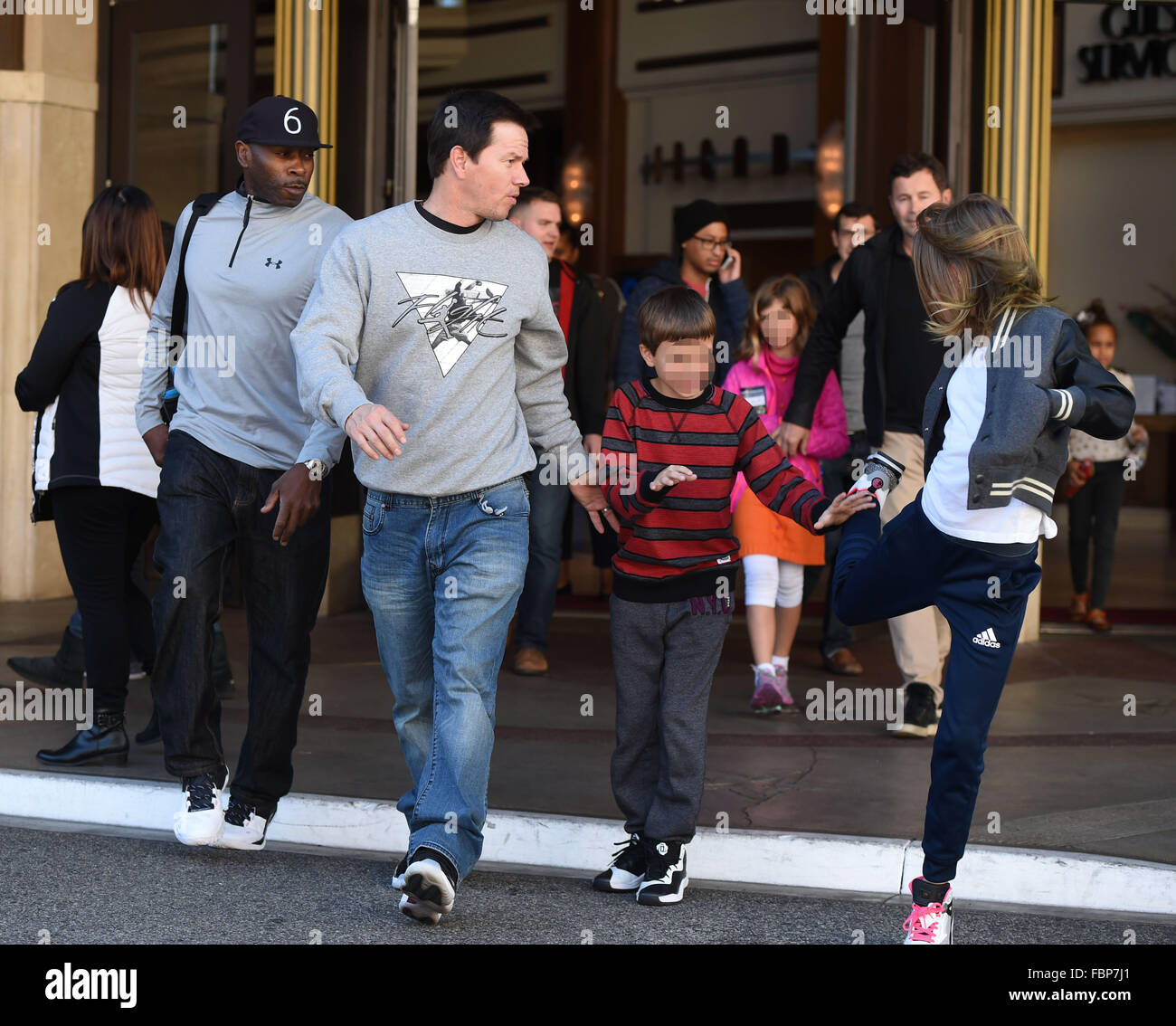 Mark Wahlberg takes his two eldest kids, Michael and Ella Rae Wahlberg ...