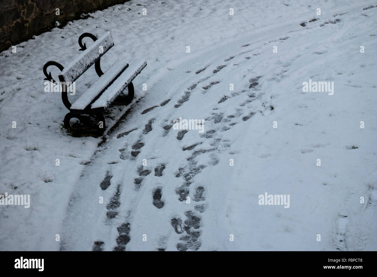 Park bench from above in winter conditions, Clitheroe Castle ...