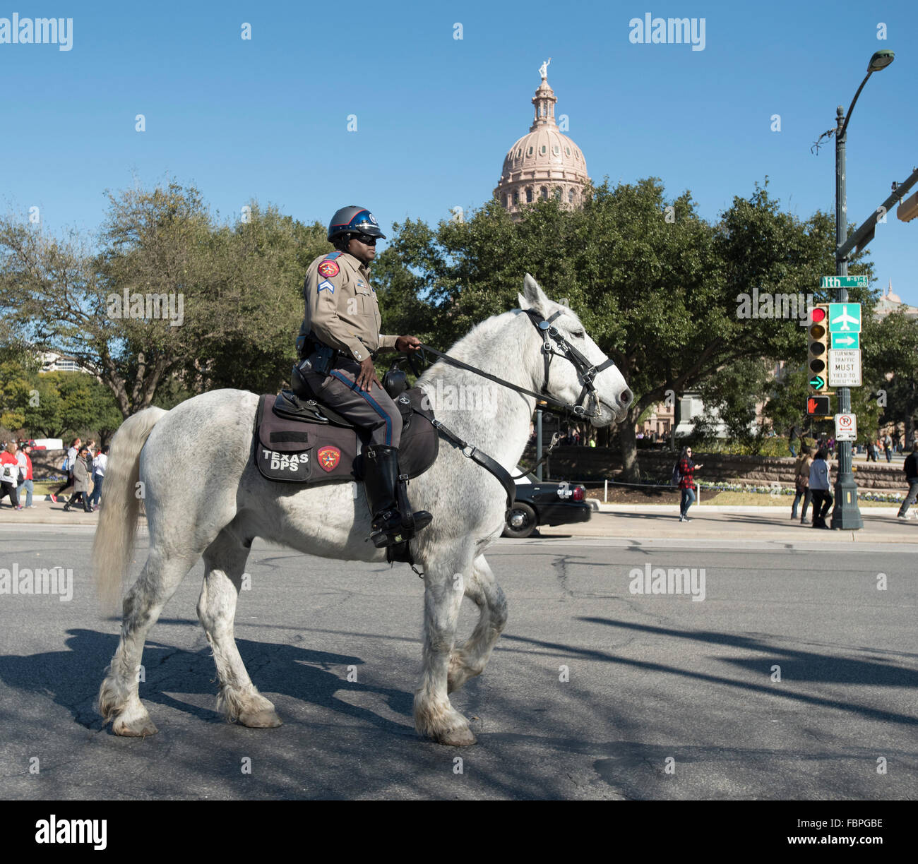 Police trooper hi-res stock photography and images - Alamy