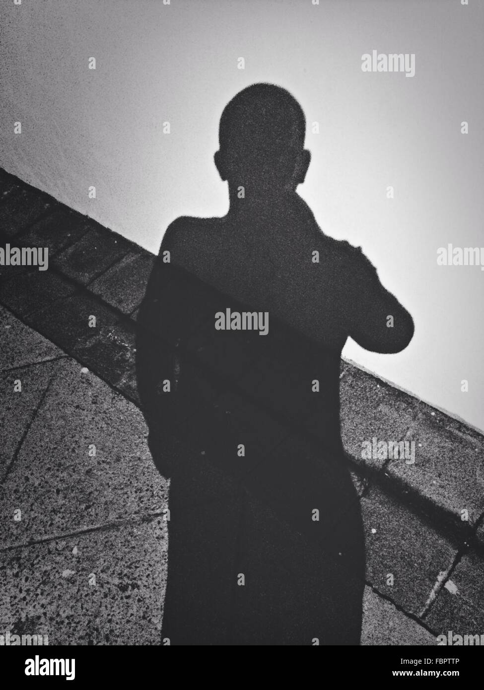 Shadow man hi-res stock photography and images - Alamy