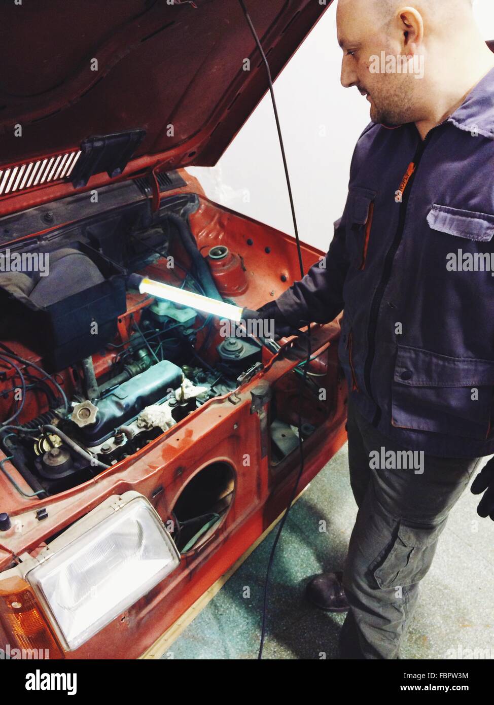 Working engine hi-res stock photography and images - Alamy