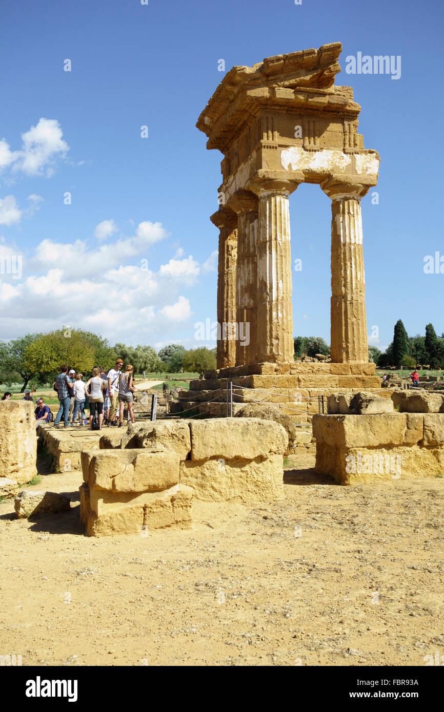 Castor and pollux hi-res stock photography and images - Alamy