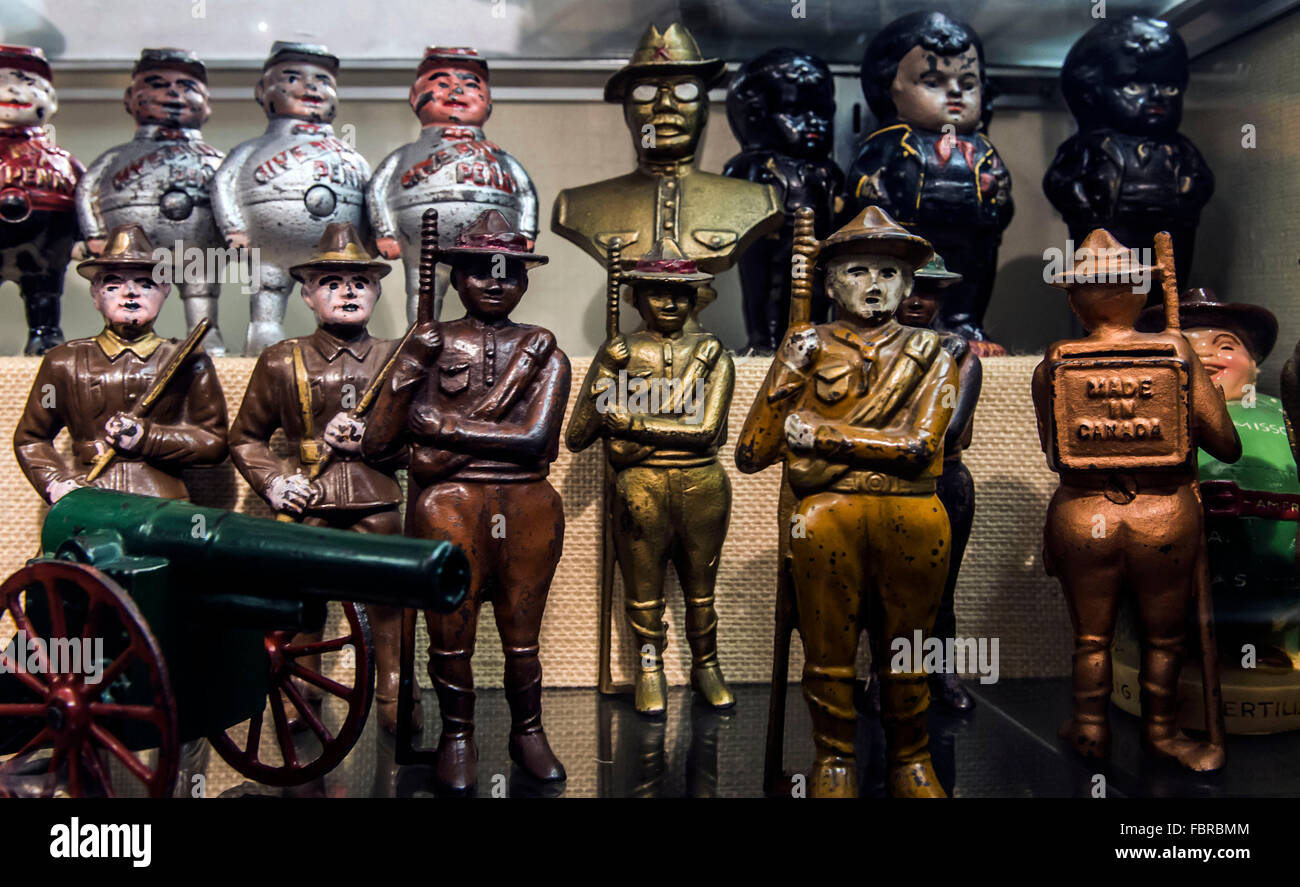 Portland, Oregon, USA. 17th Jan, 2016. Kidd's Toy Museum houses over ...