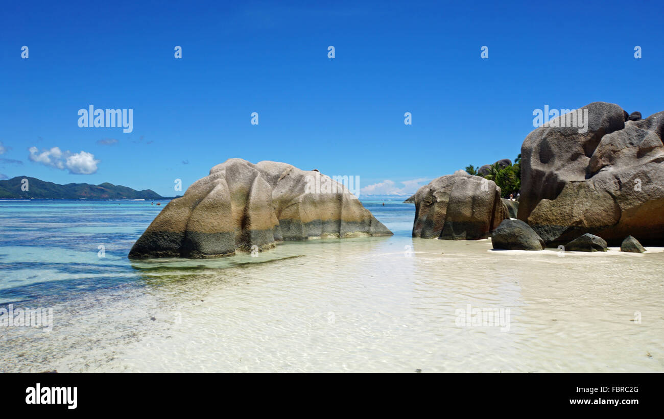 amazing granite rocks on a tropical beach Stock Photo - Alamy