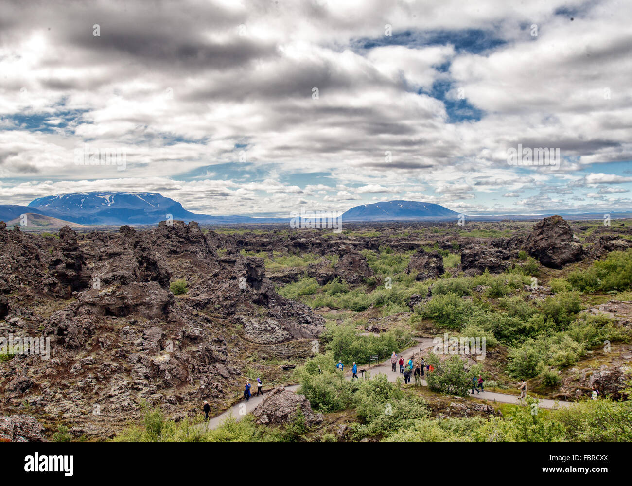 North Iceland, Iceland. 1st Aug, 2015. Tourists walk along circular ...