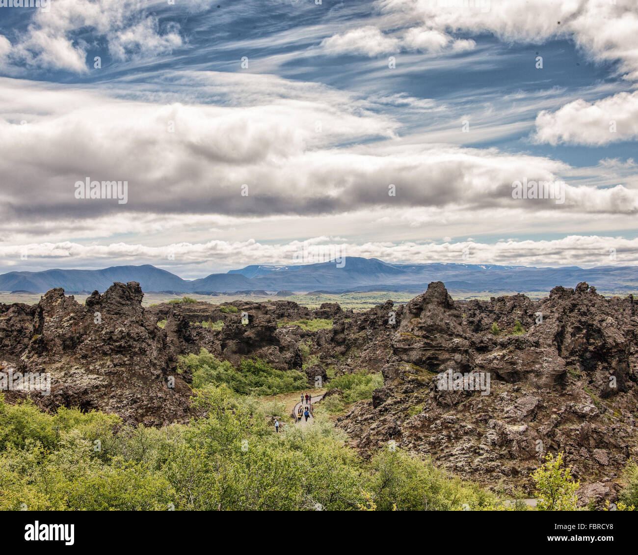 North Iceland, Iceland. 1st Aug, 2015. Tourists walk along circular ...