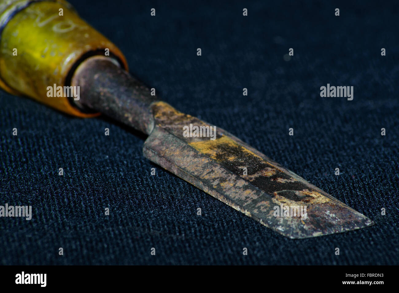 Worn edge of a wood chisel Stock Photo - Alamy