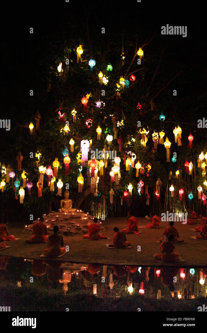 Buddhist monks pray lanterns hi-res stock photography and images - Alamy