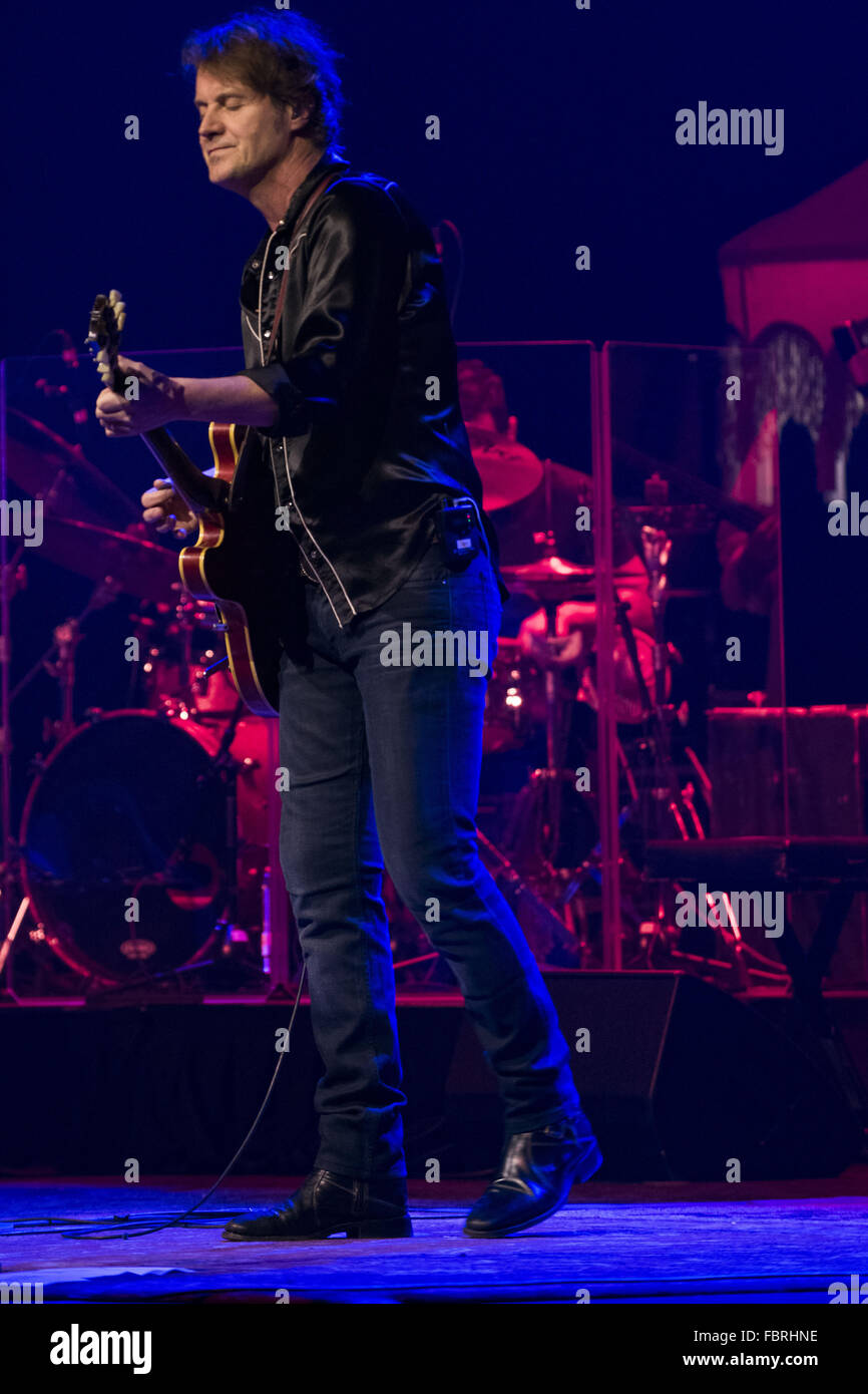 Jim cuddy hi-res stock photography and images - Alamy
