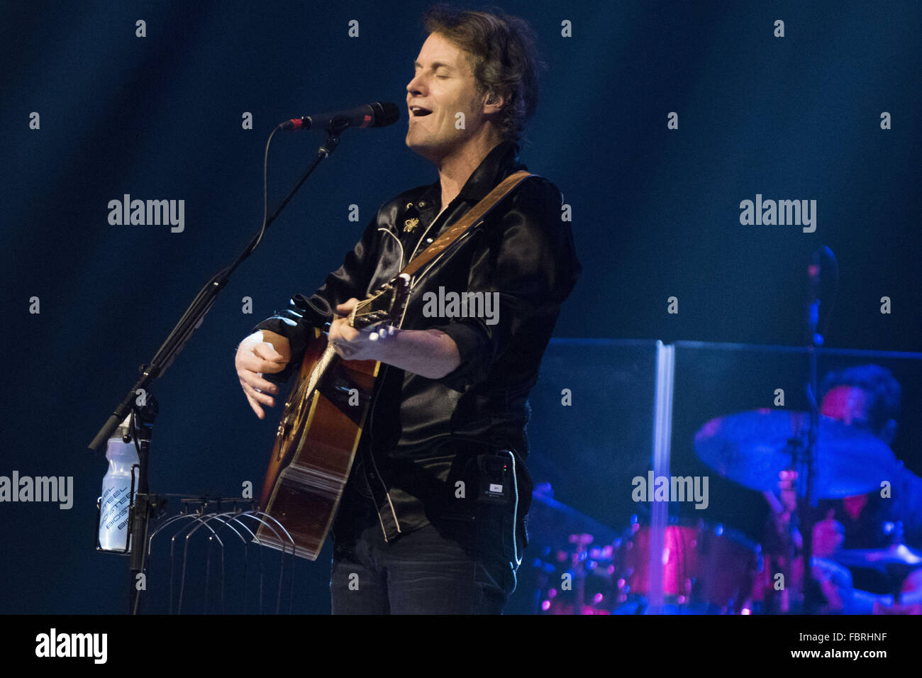 Alberta, Calgary, Canada. 18th Jan, 2016. JIM CUDDY, lead singer of the ...