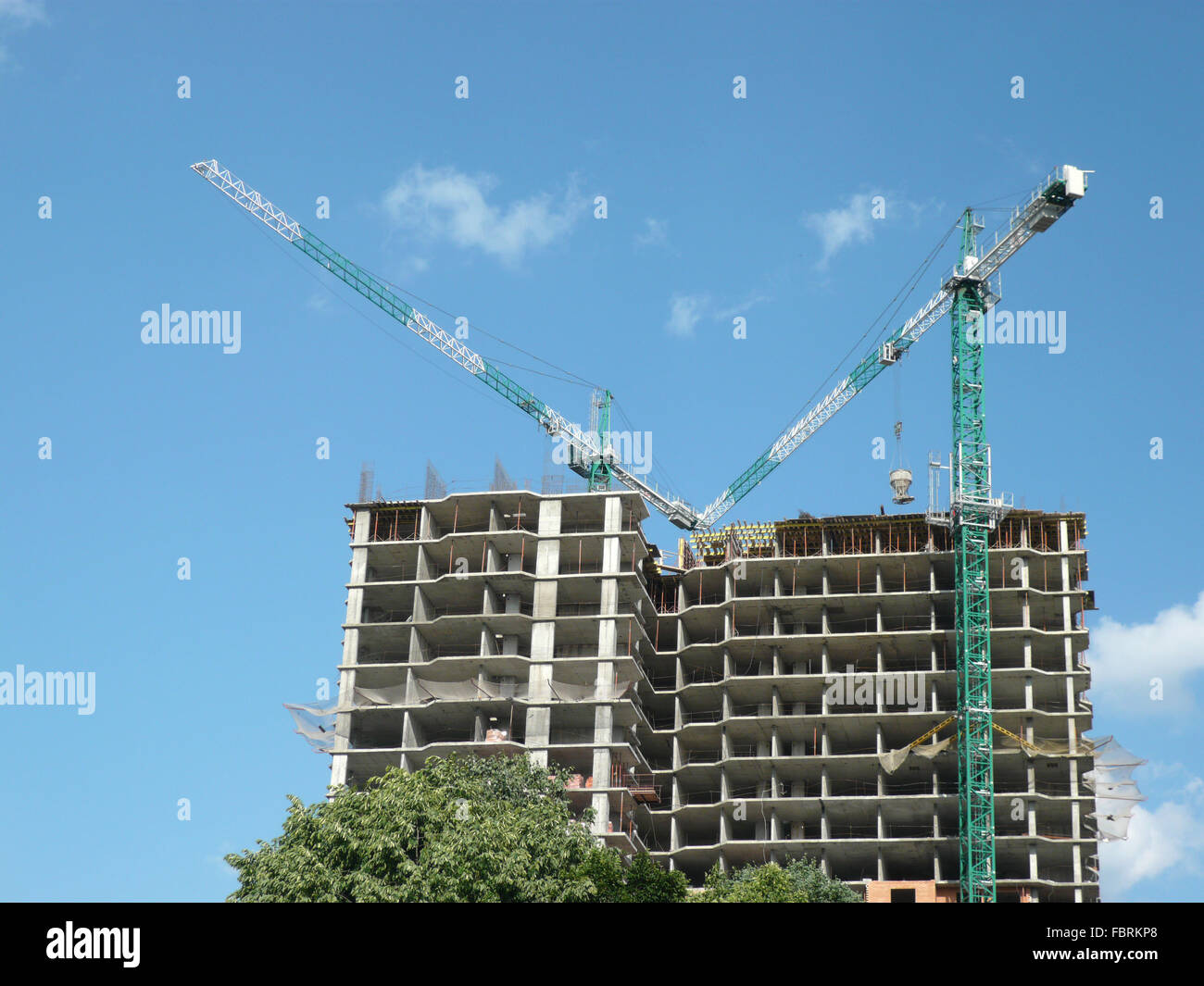 Tower crane pulley hi-res stock photography and images - Alamy
