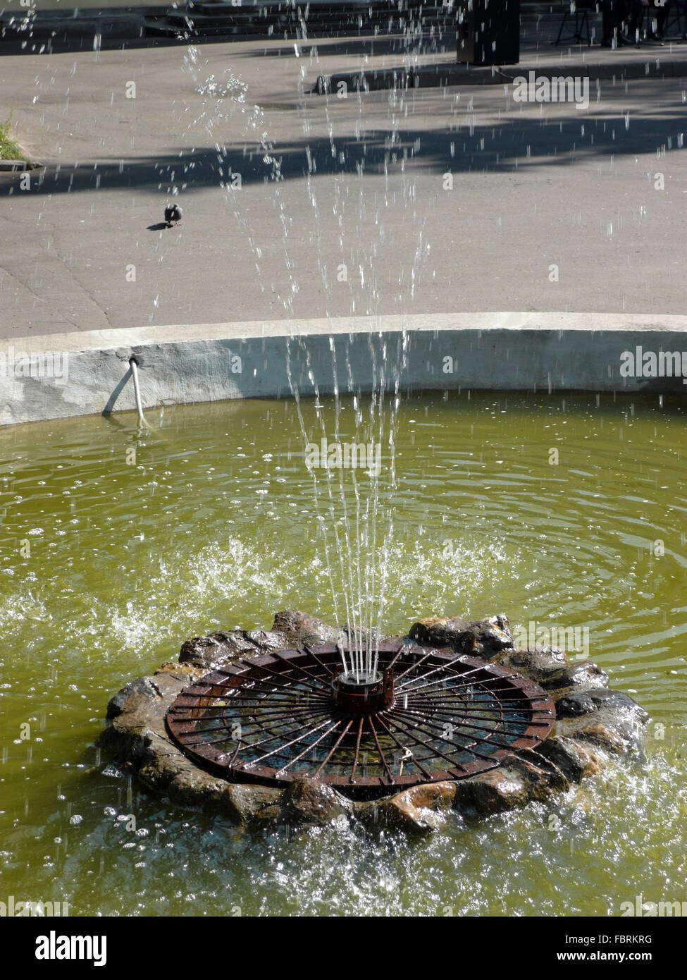 One fountain spurt hi-res stock photography and images - Alamy