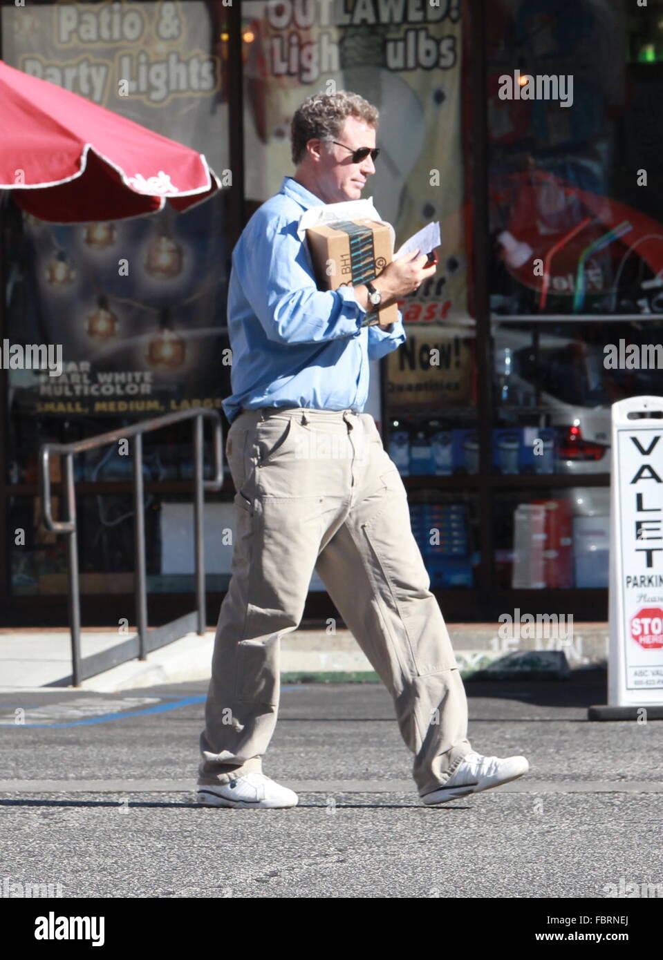 Will Ferrell drops off some Amazon packets at The UPS Store in Beverly ...