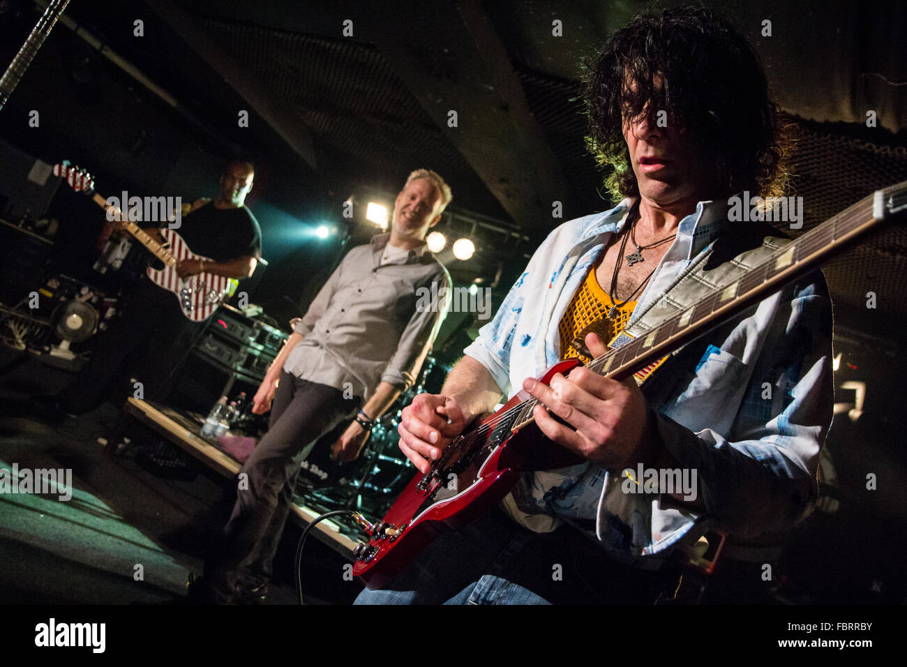 Spin doctors chris barron hi-res stock photography and images - Alamy