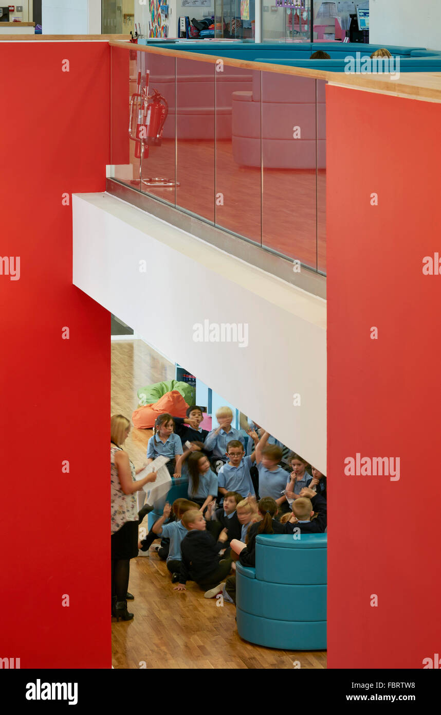 Cluster of children in circulation space. Lairdsland Primary School ...