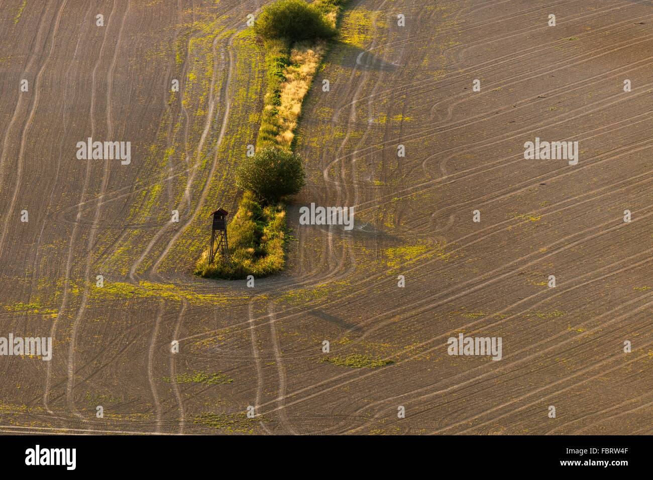 Field balk hi-res stock photography and images - Alamy