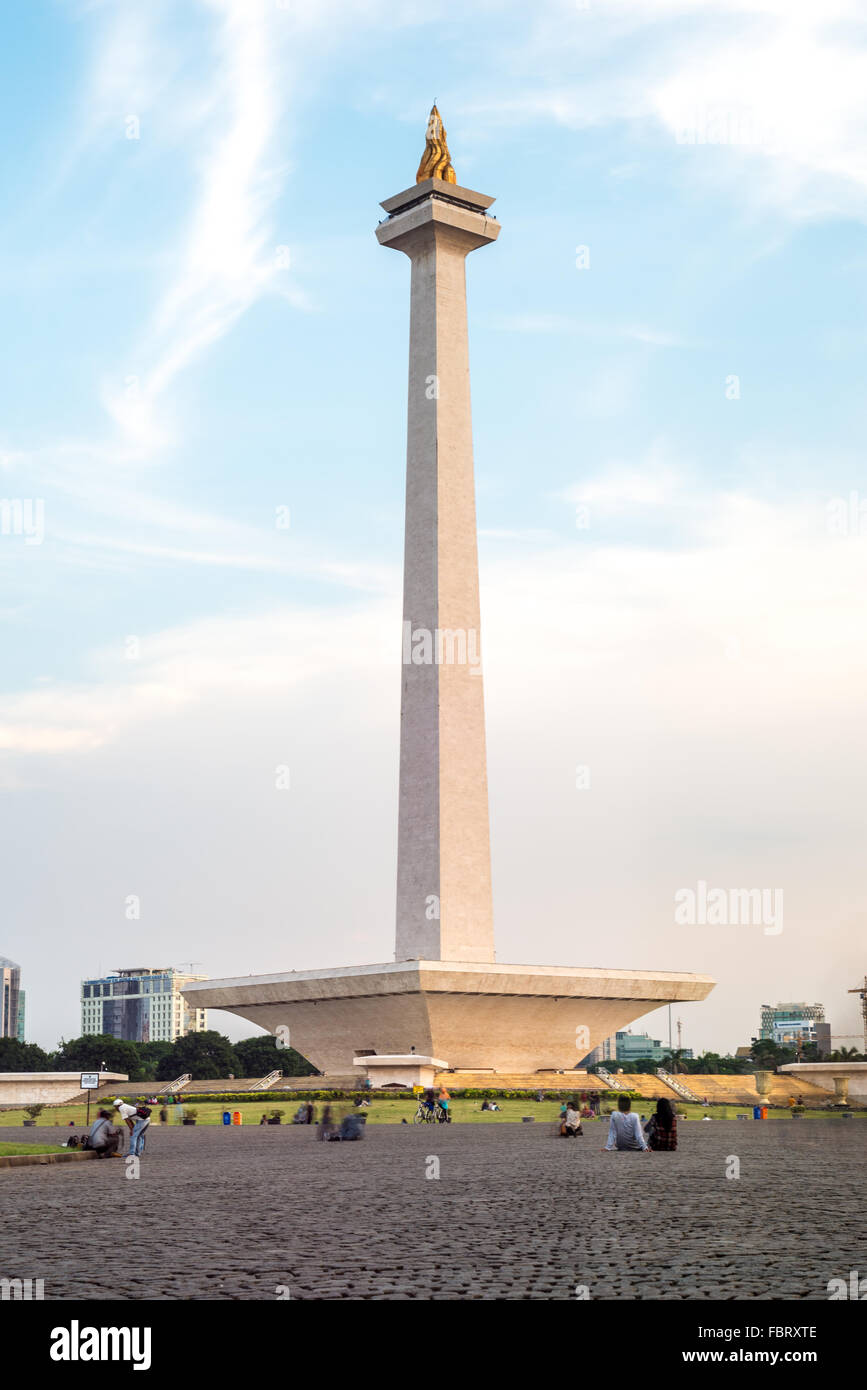 Indonesian National Monument in Merdeka Square, Jakarta Stock Photo - Alamy