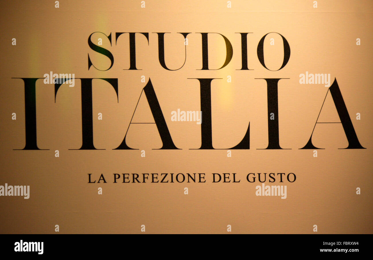 Studio logo hi-res stock photography and images - Alamy