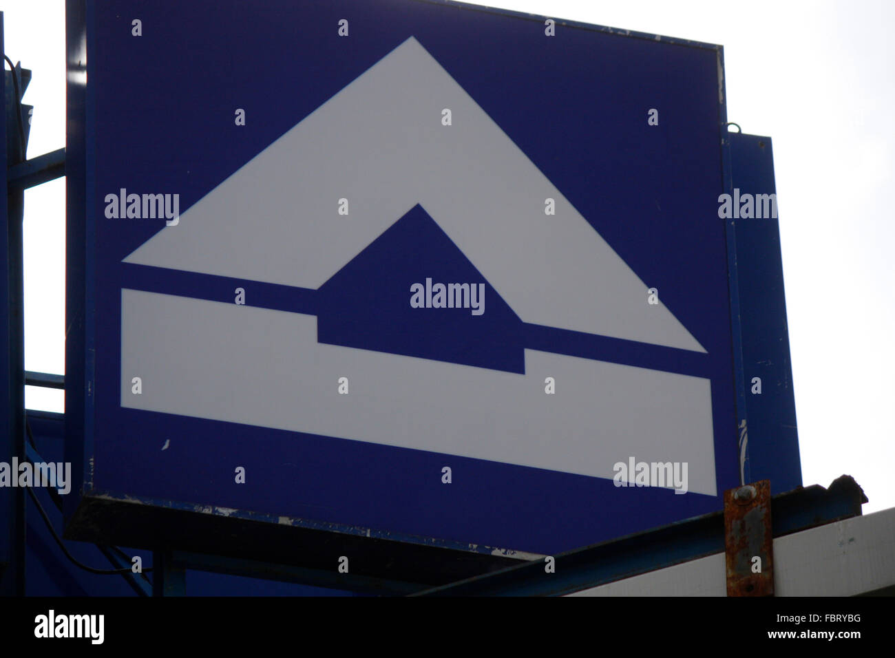 Hochtief logo hi-res stock photography and images - Alamy