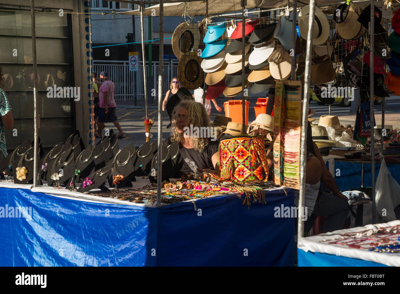 Ipanema sunday market hi-res stock photography and images - Alamy