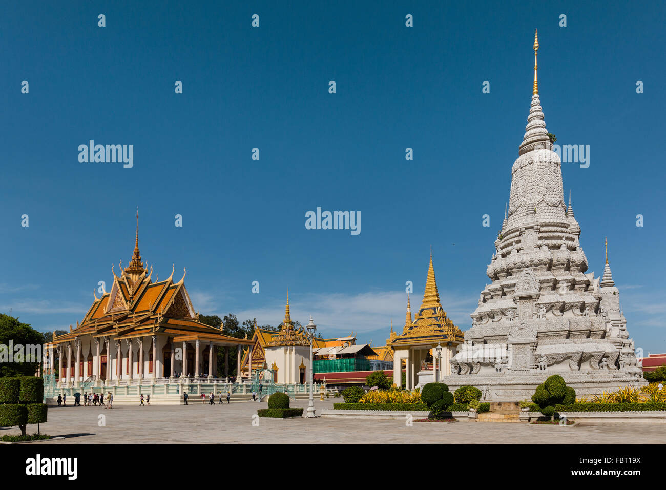 Silver Pagoda and Stupa of King Ang Duong, Royal Palace, Phnom Penh ...