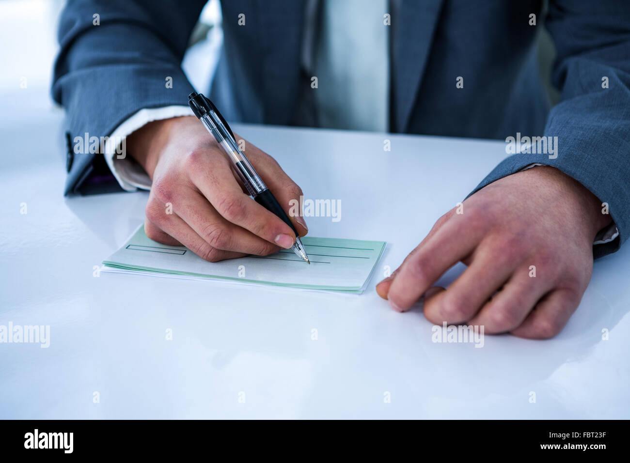 Cheque suit hi-res stock photography and images - Alamy
