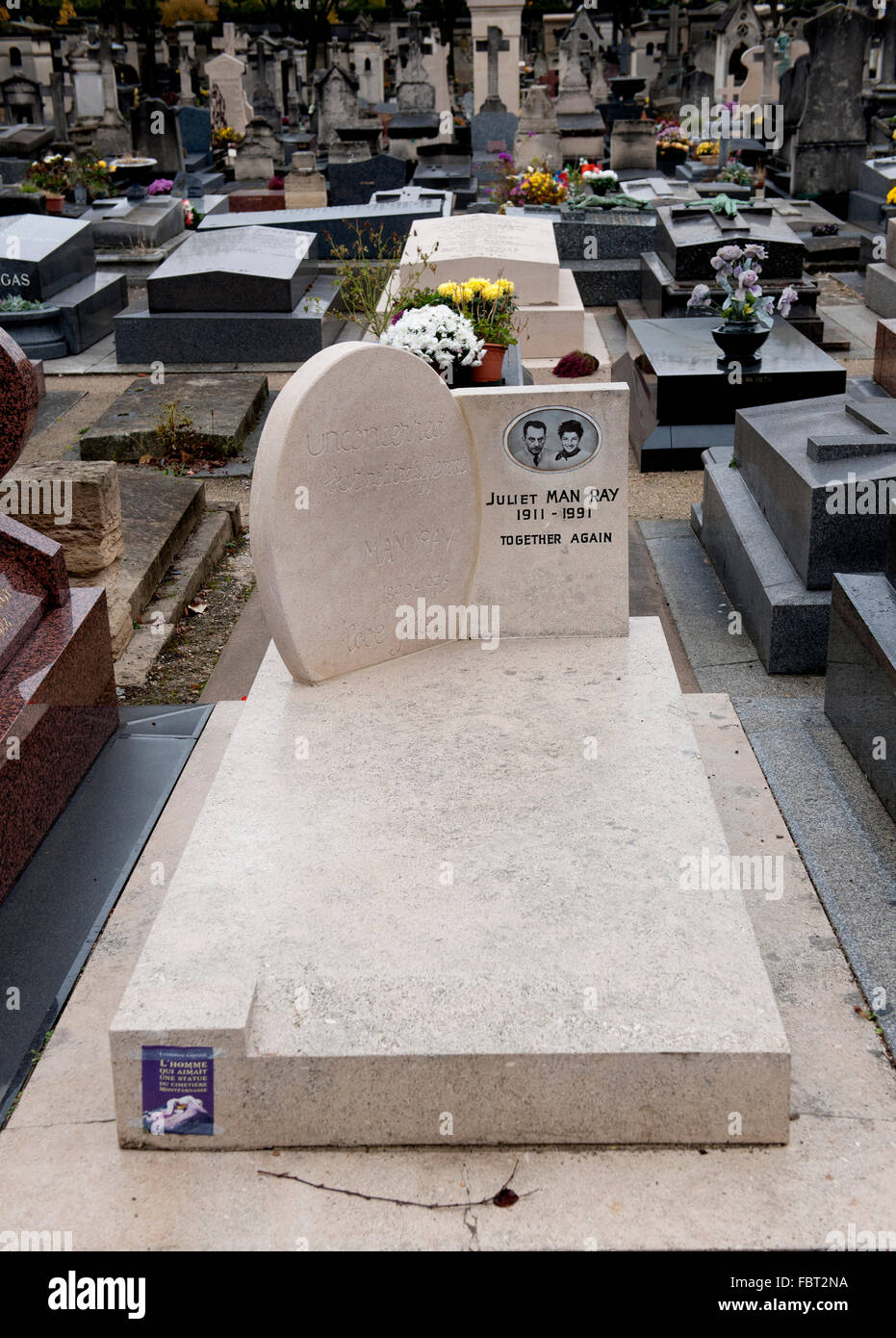 Man ray tomb hi-res stock photography and images - Alamy