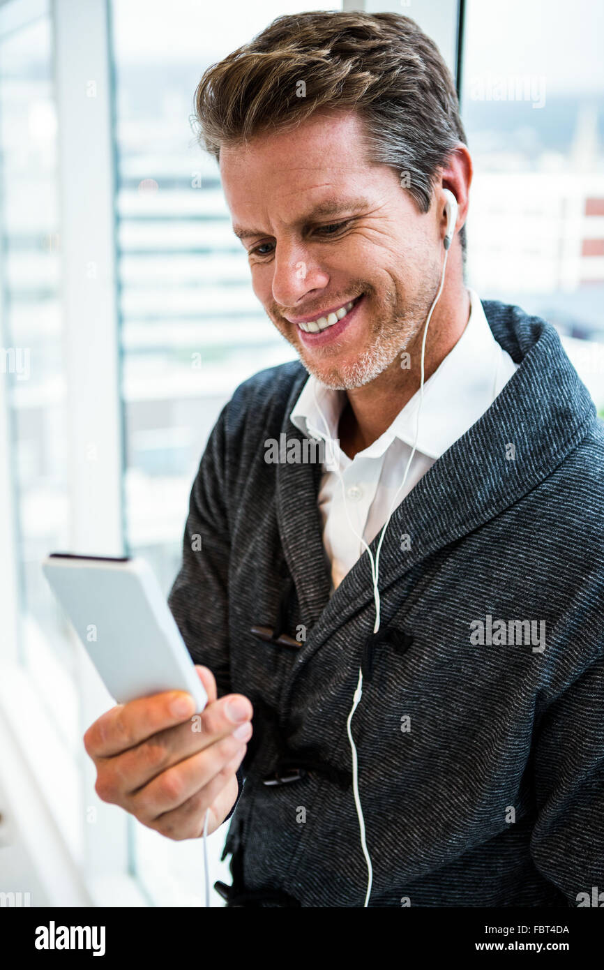 Modern mobile phone headphones hi-res stock photography and images - Alamy